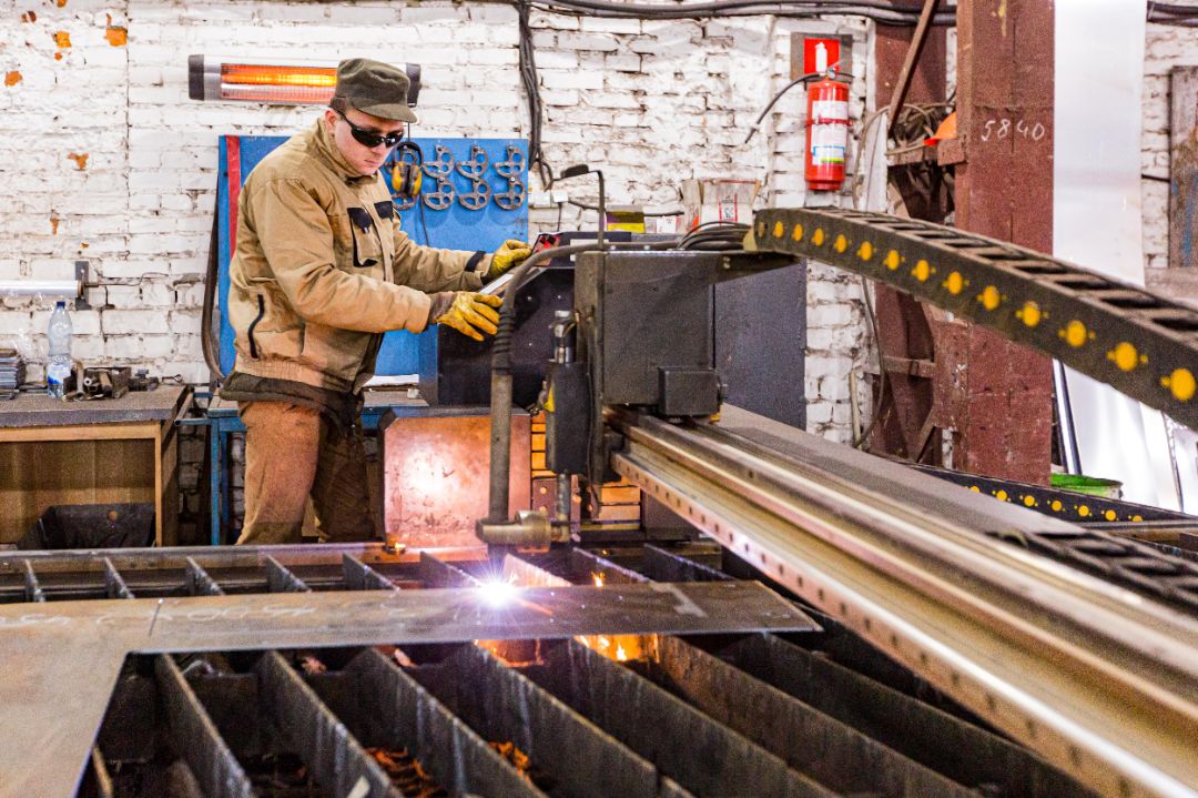 Metal structures and mechatronic devices